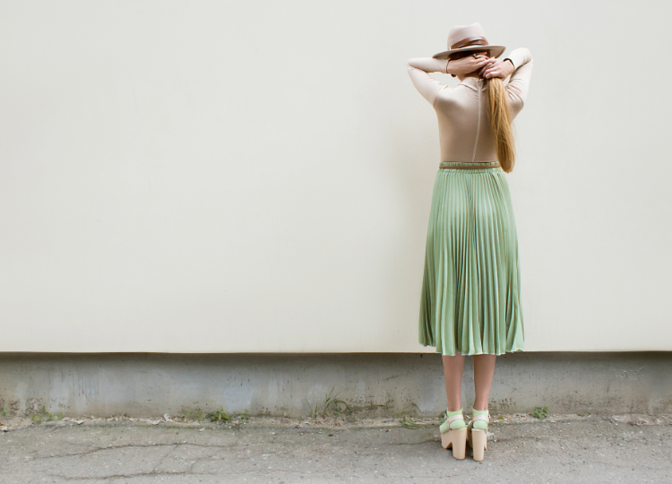 Top Trends in Business Attire: Essential Skirts & Dresses – Just Brand